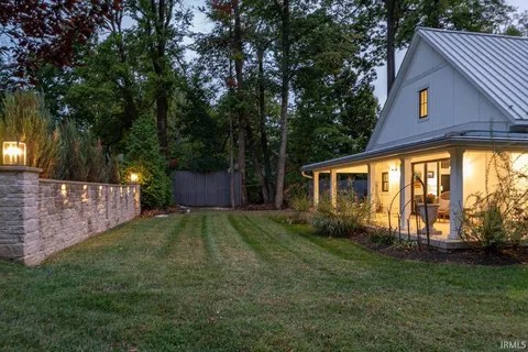 The Moon is Always Rising Above Your House – David Ewald: Author of off ...